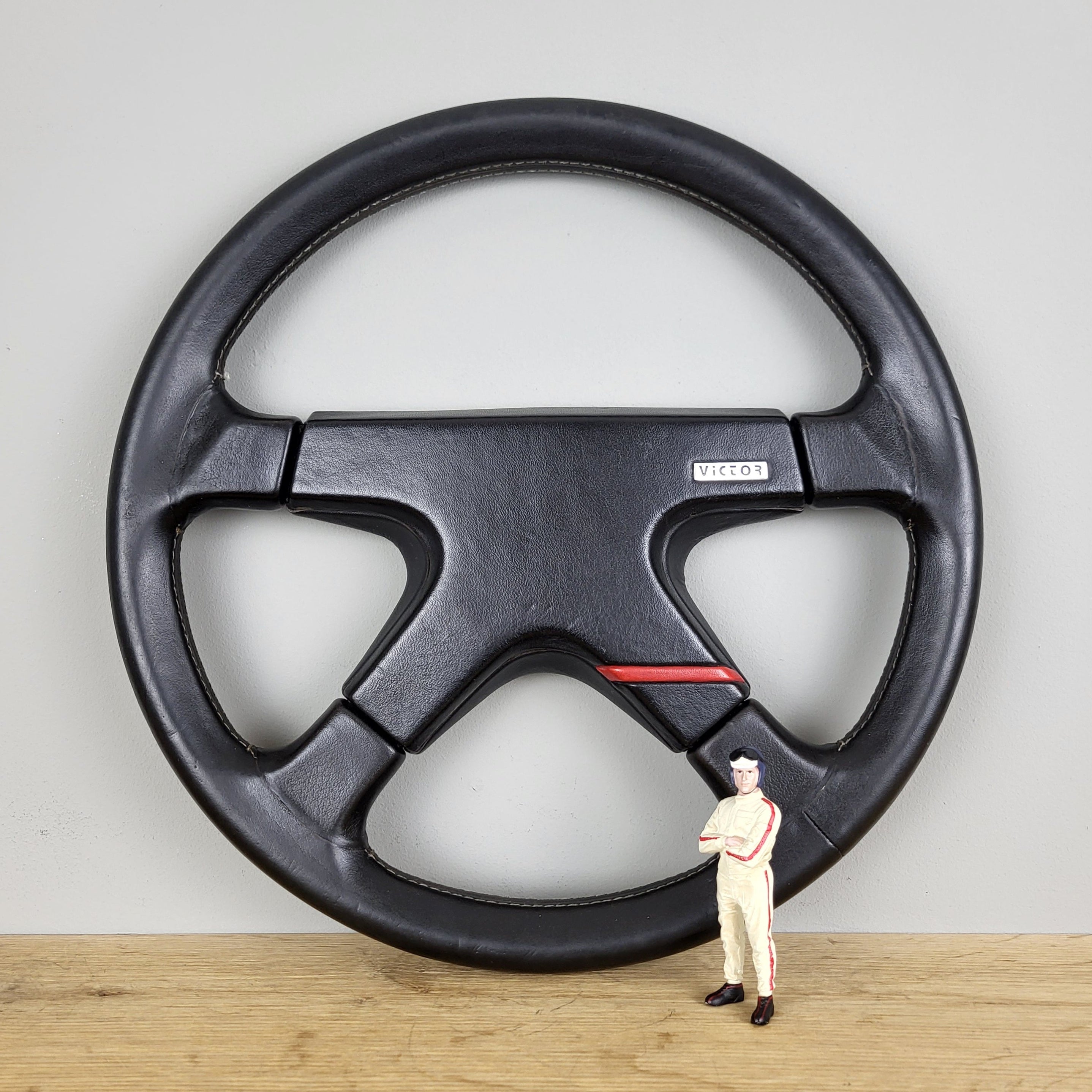 Victor Sport leather steering wheel (1988) – Classic Steering Wheel Shop